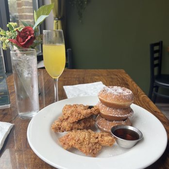 THE VICK KOFFEE & KOCKTAIL Roswell, GA - Updated November 2024 - 107 ...