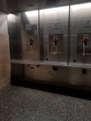 SOUTH STATION BUS TERMINAL - 33 Photos & 96 Reviews - 700 Atlantic Ave ...