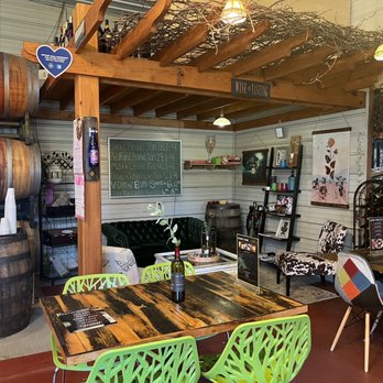 WILDSIDE WINERY - Updated December 2025 - 226 Photos & 53 Reviews - 5500 Troy Pike, Versailles ...