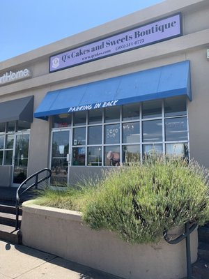 Q’S CAKES AND SWEETS BOUTIQUE - Updated July 2024 - 612 Photos & 110 ...