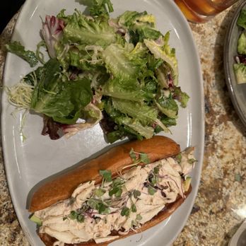 ROUND ROBIN BAR - Updated July 2025 - 230 Photos & 216 Reviews - 1401 ...