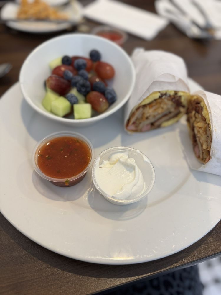 SOFIA’S KITCHEN - Updated February 2025 - 28 Photos - 12747 1/2 Ventura ...