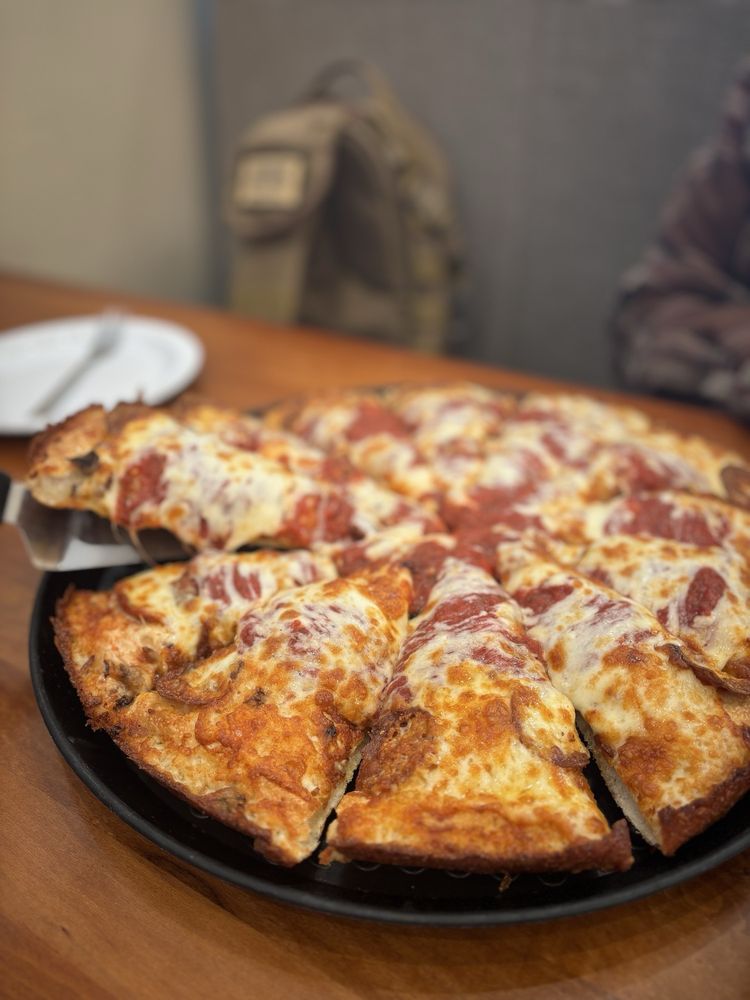 CHICAGO’S PIZZA - Updated January 2026 - 109 W Main St, Cambridge City ...