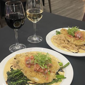 604 CLUBHOUSE - Updated December 2025 - 656 Photos & 375 Reviews - 199 ...