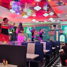 ED DEBEVIC’S - Updated July 2025 - 588 Photos & 378 Reviews - 159 E ...