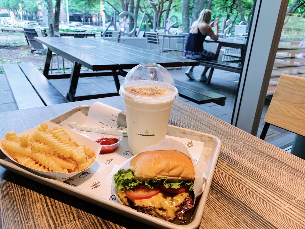 SHAKE SHACK DALLAS, UPTOWN - 616 Photos & 627 Reviews - 2500 N Pearl St ...