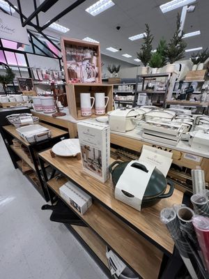 TARGET - Updated December 2025 - 160 Photos & 399 Reviews - 3535 S La ...