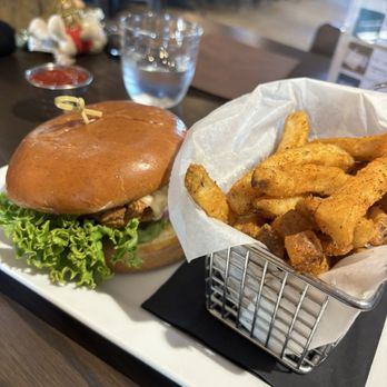 TRADE STREET SOCIAL - Updated September 2025 - 13 Photos - 315 Trade St ...