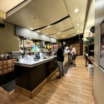 LULU CARPENTER’S in 1545 Pacific Ave, Santa Cruz, California - Updated ...