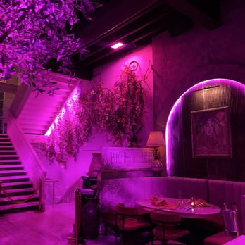 MONA - Updated May 2025 - 95 Photos & 41 Reviews - 1308 Chestnut St ...