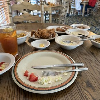 THE DILLARD HOUSE RESTAURANT - Updated December 2025 - 436 Photos & 599 ...