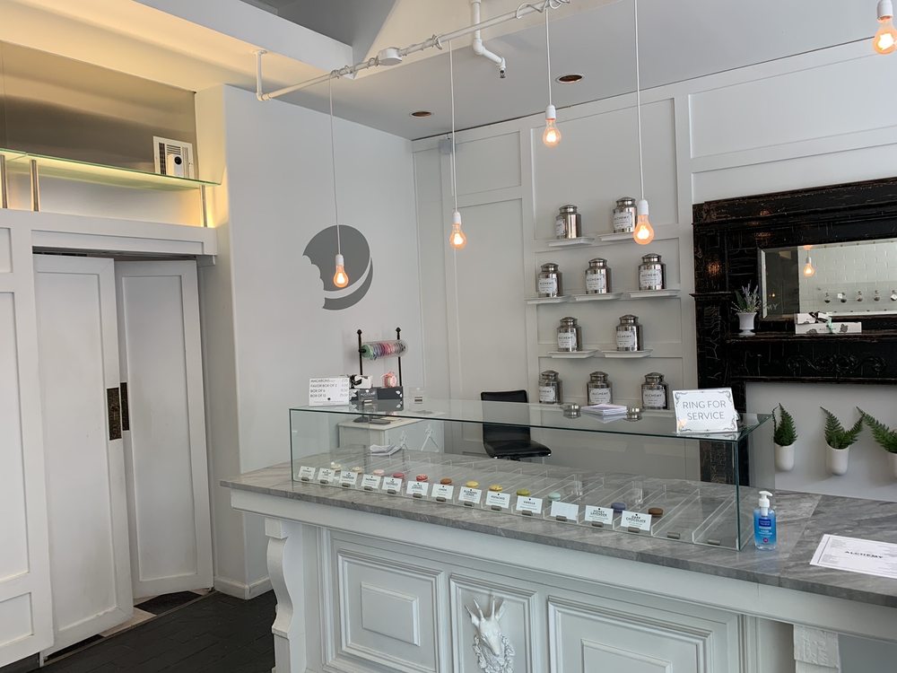 ALCHEMY MACARONS - Updated April 2025 - 40 Photos & 31 Reviews - 112 W ...