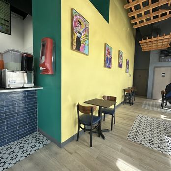 POLLO FELIZ EXPRESS - Updated October 2025 - 41 Photos - 2510 Jacaman ...