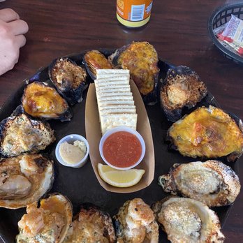GILHOOLEY’S RESTAURANT AND OYSTER BAR - 486 Photos & 460 Reviews - 222 ...