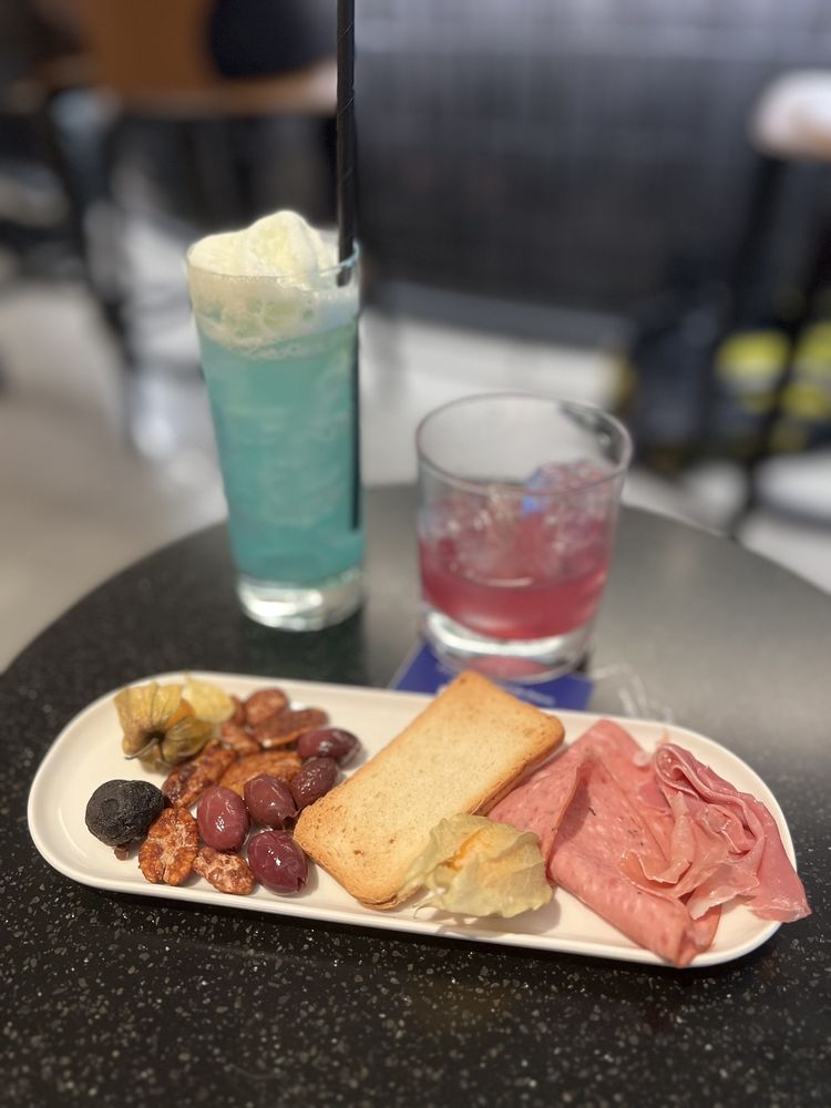 ELEVATION LOUNGE - Updated January 2026 - 59 Photos & 23 Reviews - 2000 ...