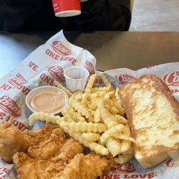 RAISING CANE’S - Updated December 2025 - 141 Photos & 70 Reviews - 10 ...
