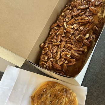 HELFER’S PASTRIES & DELI CAFE - Updated December 2025 - 68 Photos & 70 ...