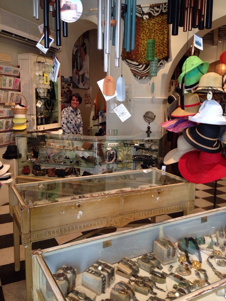 BÓVEDA - Updated December 2025 - Calle del Cristo 209, San Juan, Puerto ...