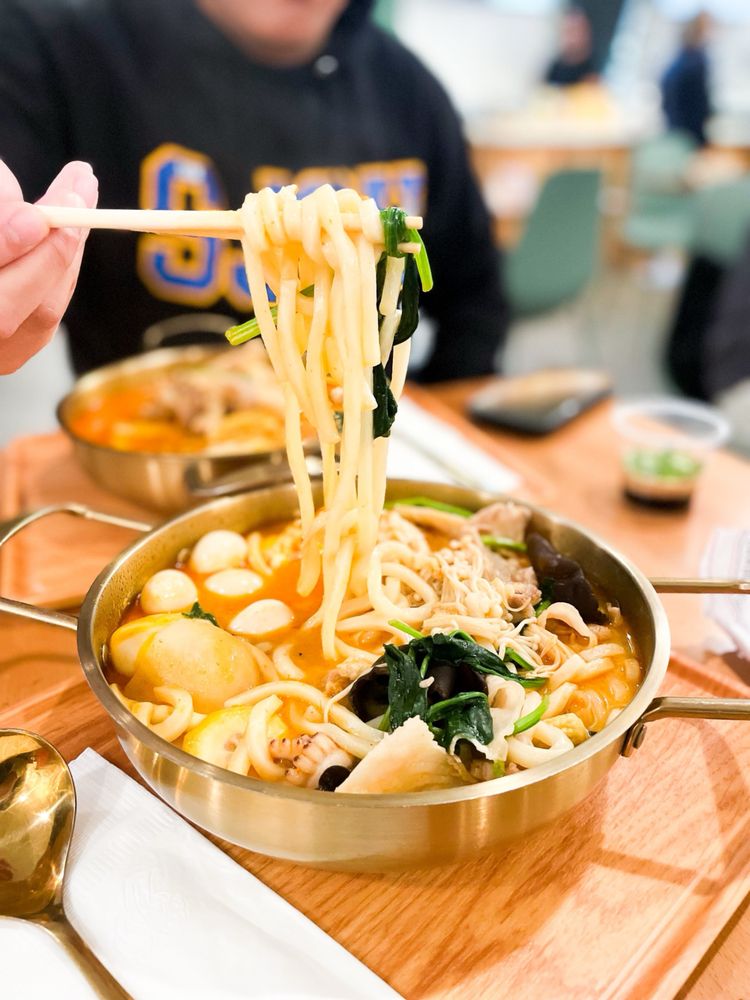 MALA TOWN - Updated February 2025 - 874 Photos & 516 Reviews - 1737 ...