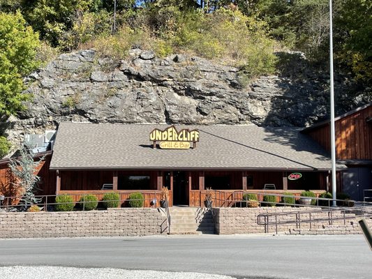 UNDERCLIFF GRILL & BAR - Updated January 2026 - 103 Photos & 90 Reviews ...