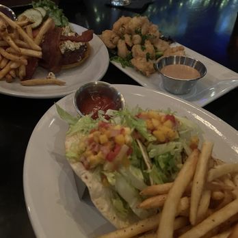 NONA BLUE MODERN TAVERN - Updated April 2024 - 802 Photos & 863 Reviews ...