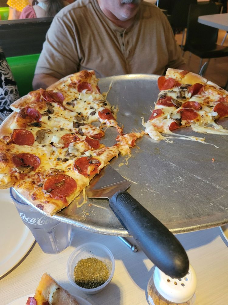 FACCIO PIZZA - Updated October 2025 - 15 Photos & 26 Reviews - Carr ...