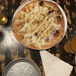 EVO PIZZERIA - Updated October 2025 - 950 Photos & 775 Reviews - 1075 E ...