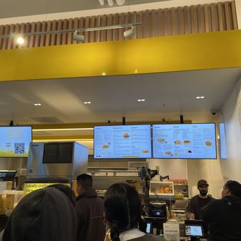 STARBIRD CHICKEN - Updated July 2024 - 221 Photos & 103 Reviews - 988 ...