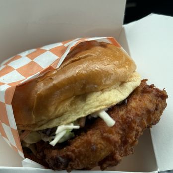 MINNIE BIRD - Updated October 2025 - 148 Photos & 104 Reviews - 1428 N ...