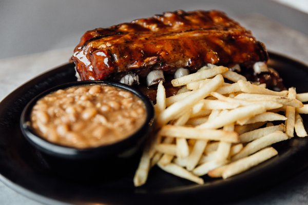 DUB’S HIGH ON THE HOG BBQ AND GRILL - Updated April 2026 - 34 Photos ...