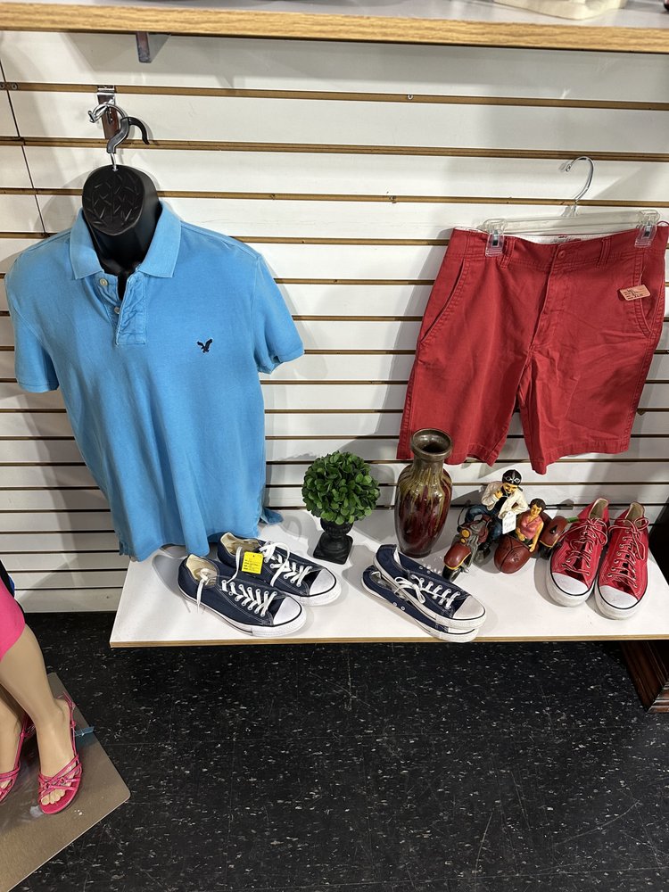 JAN’S CONSIGNMENT - Updated July 2025 - 15 Photos - 606 N Dixie Hwy ...