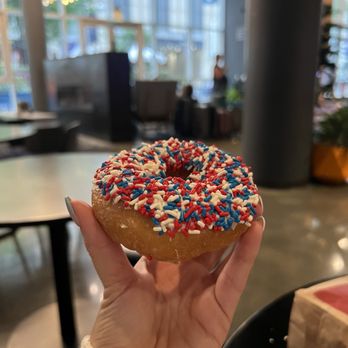 DO-RITE DONUTS & CHICKEN - Updated August 2024 - 2073 Photos & 1492 ...