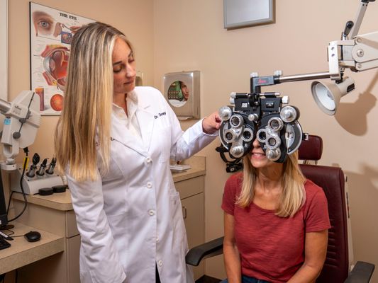 SIMONE EYE CENTER - Updated December 2025 - 26 Photos - 15959 Hall Rd ...