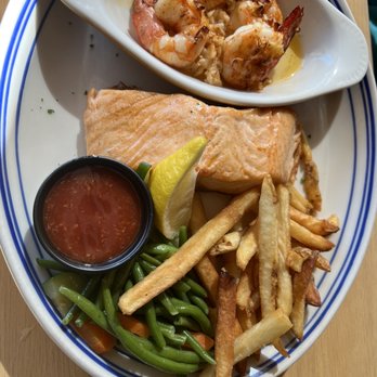 THE SHRIMP BOX & OUTSIDE THE BOX PATIO BAR - Updated June 2025 - 761 ...