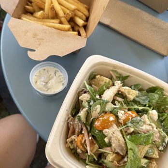 LA BODEGA - Updated December 2025 - 57 Photos & 40 Reviews - 208 W ...