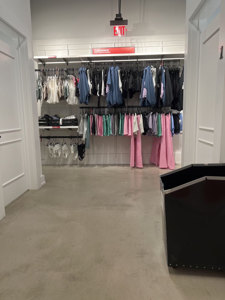 GILLY HICKS - Updated August 2024 - 2223 N Westshore Blvd, Tampa ...