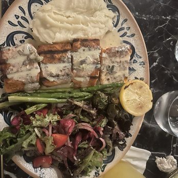 PERA BISTRO - Updated December 2024 - 92 Photos & 33 Reviews - 1193 ...