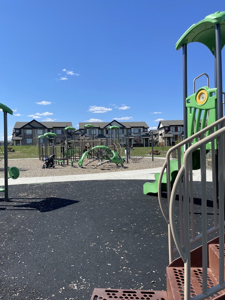 CALLAGHAN PARK - Updated April 2024 - 12 Photos - Edmonton, Alberta ...