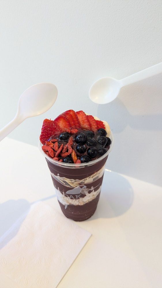 OAKBERRY AÇAÍ BOWLS & SMOOTHIES - KITSILANO - Updated December 2025 ...
