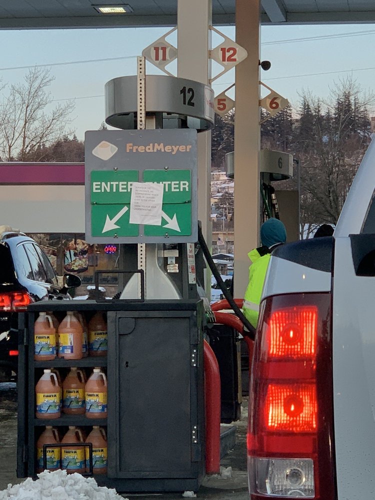 FRED MEYER GAS - Updated May 2025 - 14 Photos & 14 Reviews - 8955 SE ...
