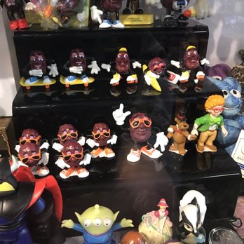 PLANET FUN - Updated January 2025 - 141 Photos & 83 Reviews - 127 E ...