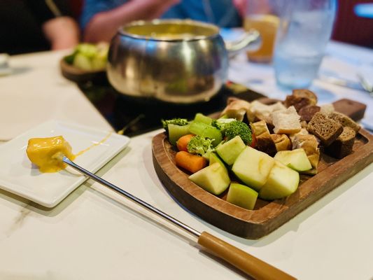 THE MELTING POT - Updated December 2025 - 575 Photos & 785 Reviews ...