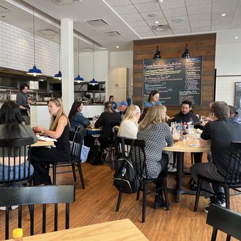 HALF SHELLS SEAFOOD GRILL - Updated March 2025 - 635 Photos & 577 ...