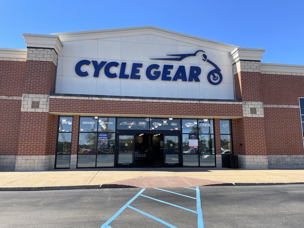 CYCLE GEAR - Updated October 2025 - 12 Photos - 4015 Veterans Memorial ...