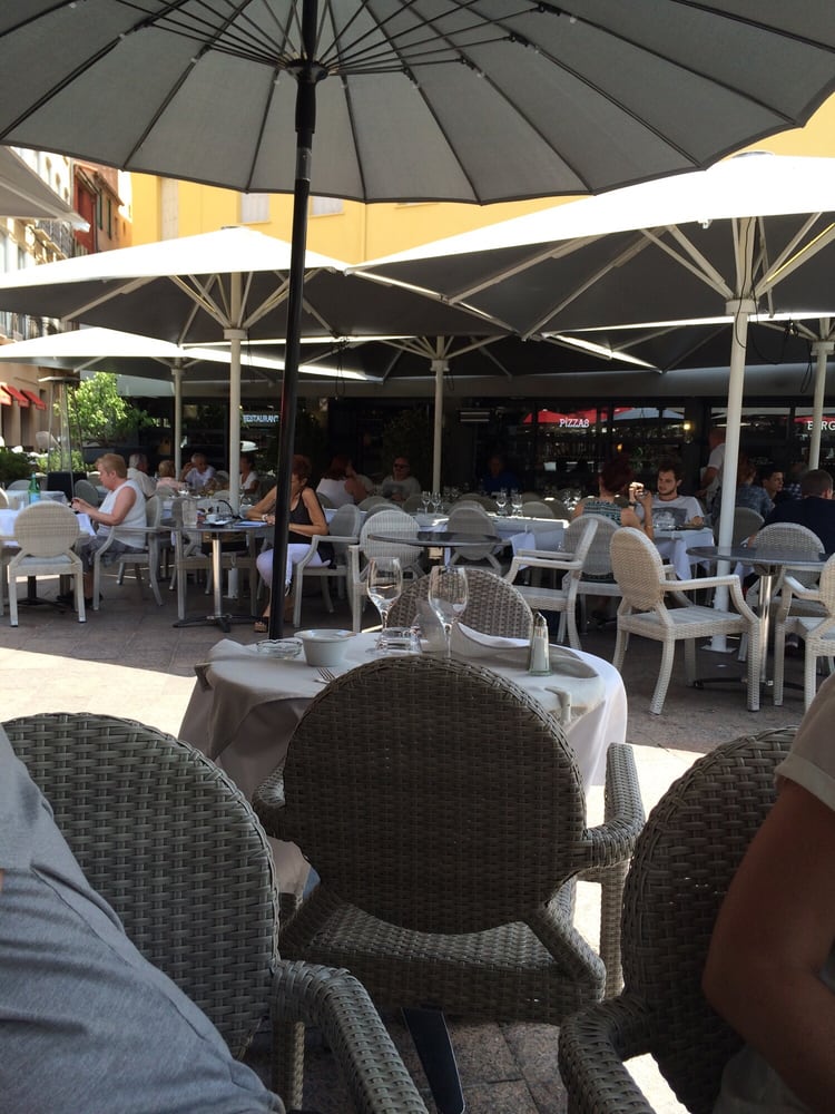 CAFÉ DE LA PAIX - Updated November 2025 - 20 Reviews - Place Arago ...