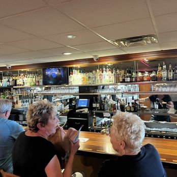 SINDBADS RESTAURANT & MARINA - Updated December 2025 - 206 Photos & 265 ...