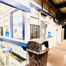 H & W DRIVE IN - Updated November 2025 - 204 Photos & 542 Reviews - 121 ...