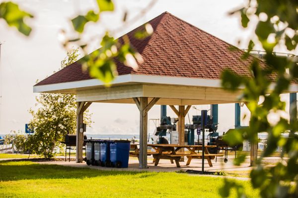 NAUTICAL BOAT CLUB - Updated October 2025 - 40 Photos - 101 Bay Beach ...