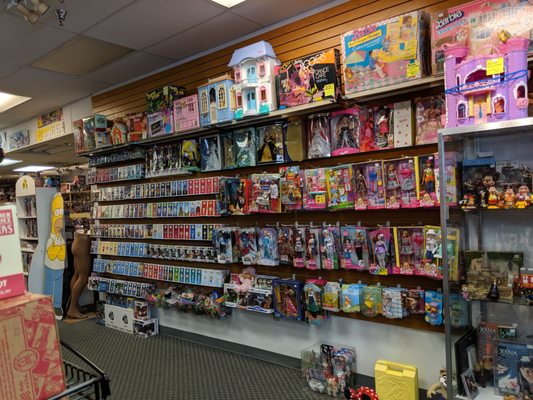 PLANET FUN - 133 Photos & 76 Reviews - 127 E Broughton St, Savannah ...