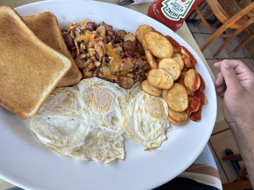 FLIPS RESTAURANT - Updated August 2025 - 38 Photos & 83 Reviews - 575 ...